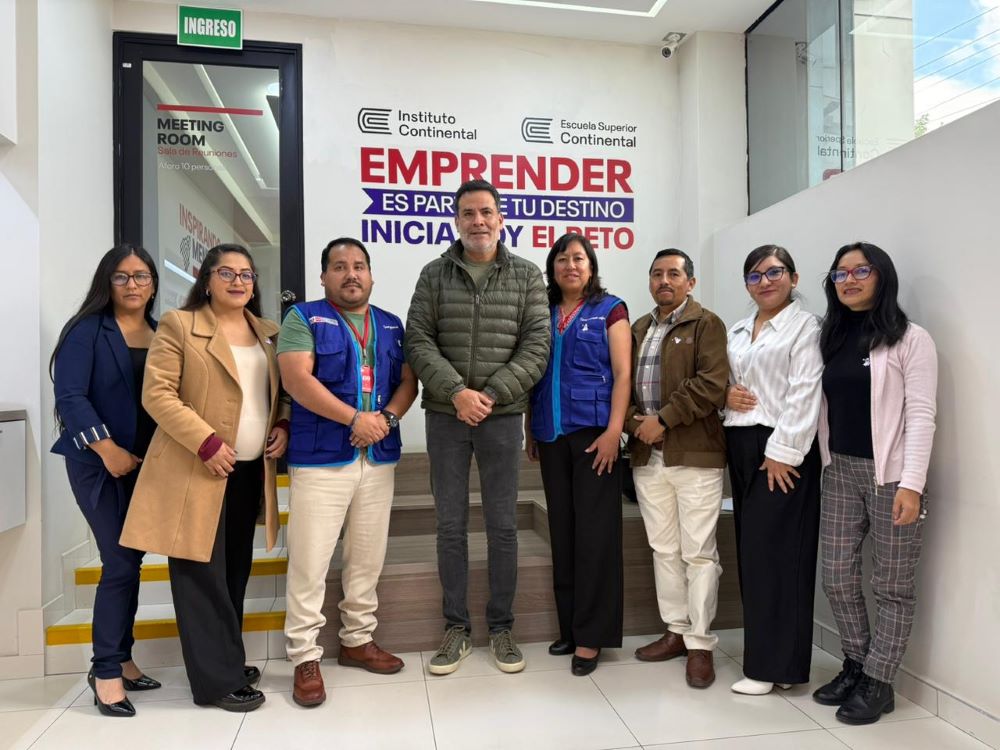 PRONABEC realiza inspección y felicita al Instituto Continental